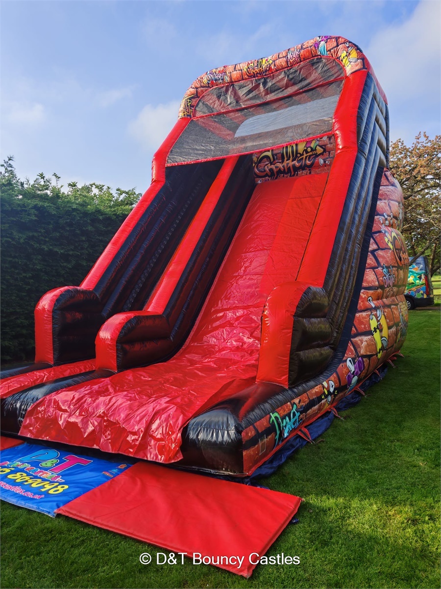Mega Slide - Bouncy Castle Hire in Sittingbourne & Kent | D&T Bouncy Castles